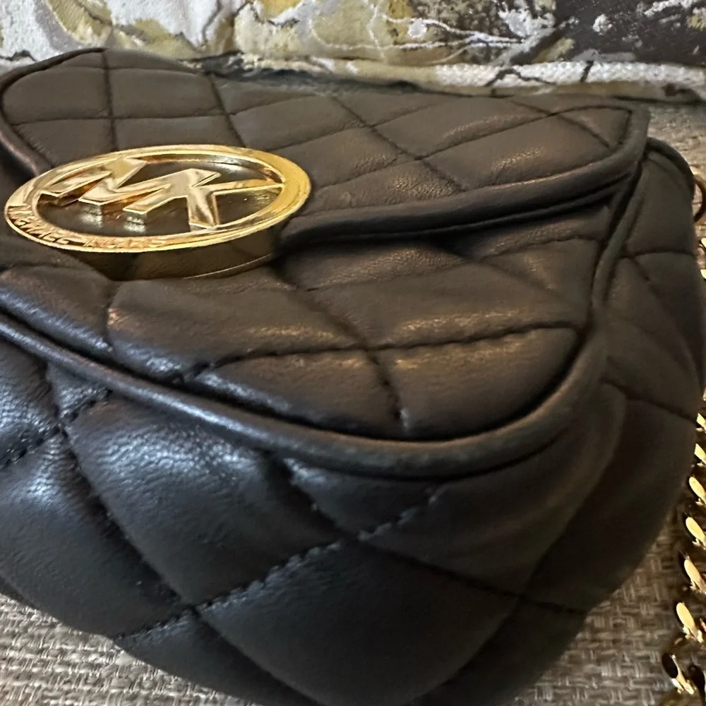 Michael Kors | Bags | Michael Kors Fulton Black Quilted Chain Crossbody ...